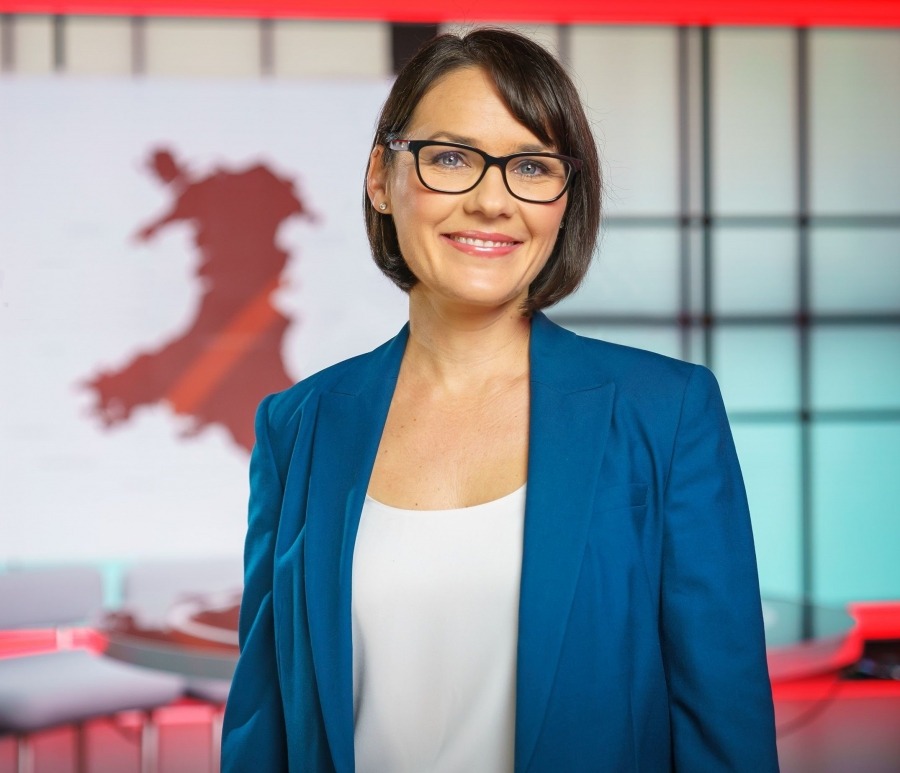 Jennifer Jones Model